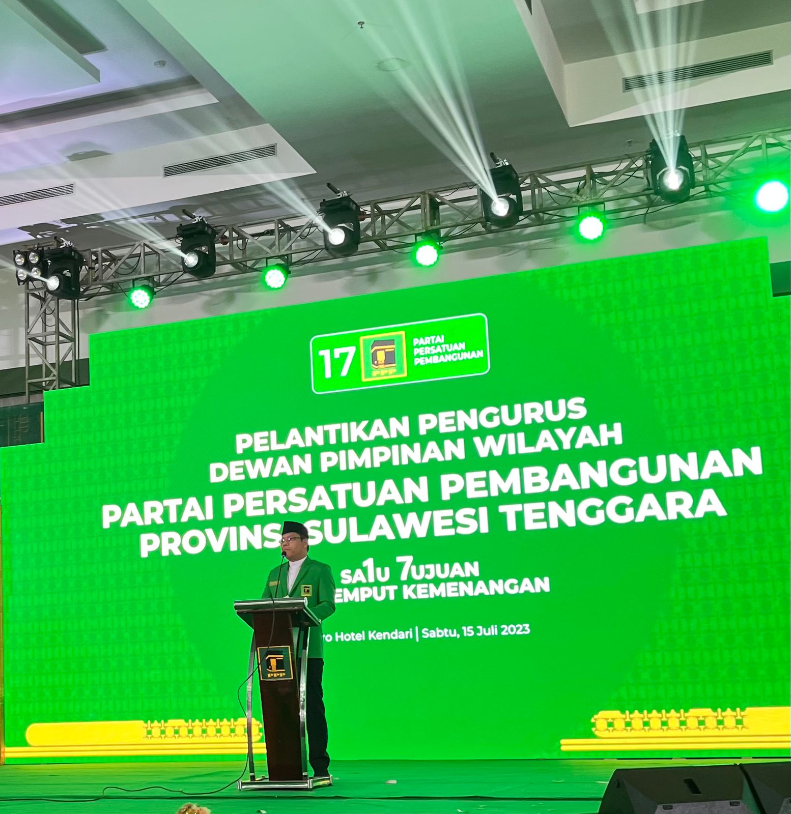 Pengurus DPW PPP Sultra Resmi Dilantik, ASR Kibarkan Pataka PPP ...